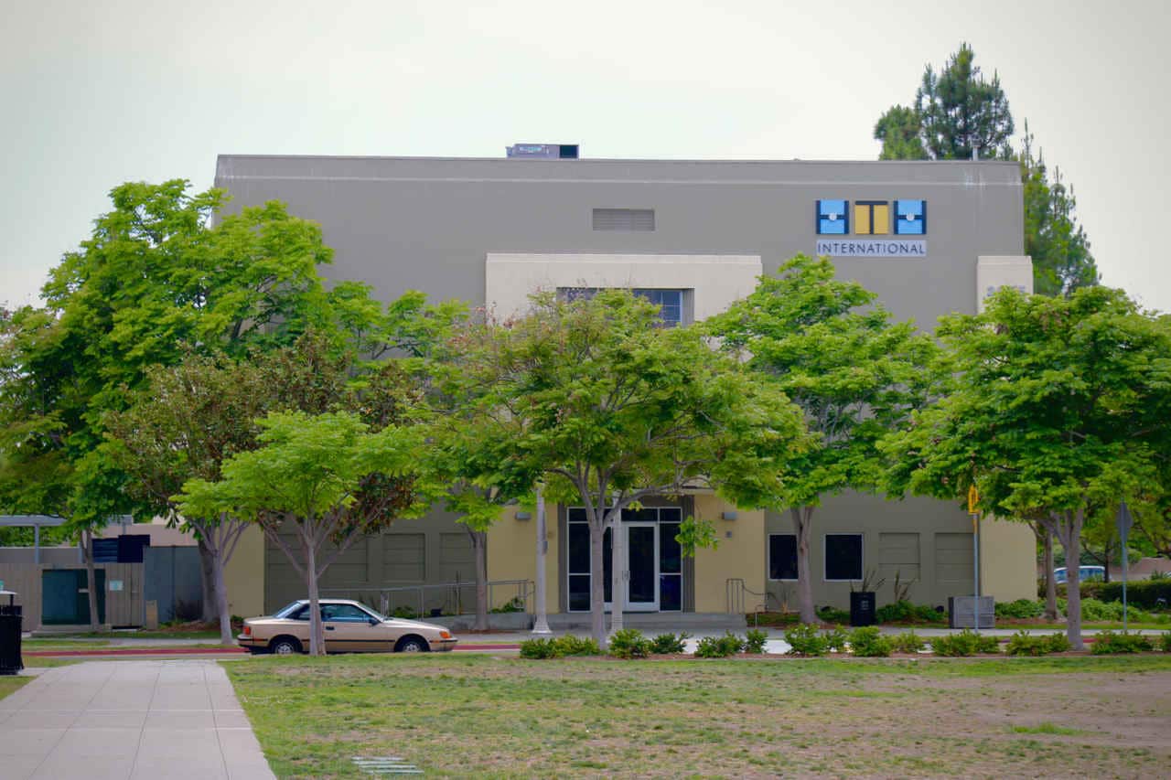 Drop-off & Pick-up Procedures - High Tech High International